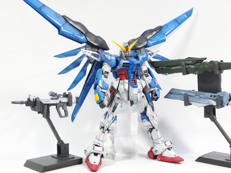 Custom Build: RG 1/144 Destiny Gundam