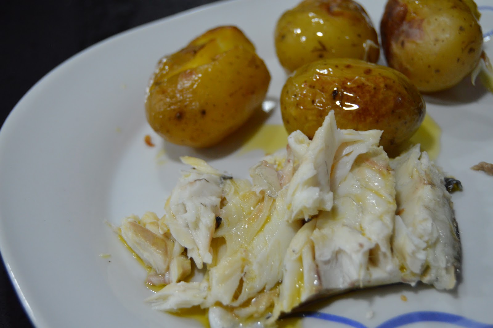 Doce Tentação: robalo no forno com batatinha a murro