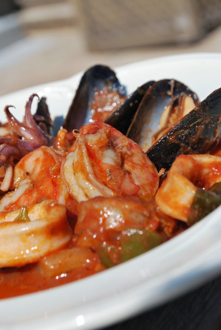 Scrumpdillyicious: Portuguese Seafood Stew: Caldeirada de Peixe