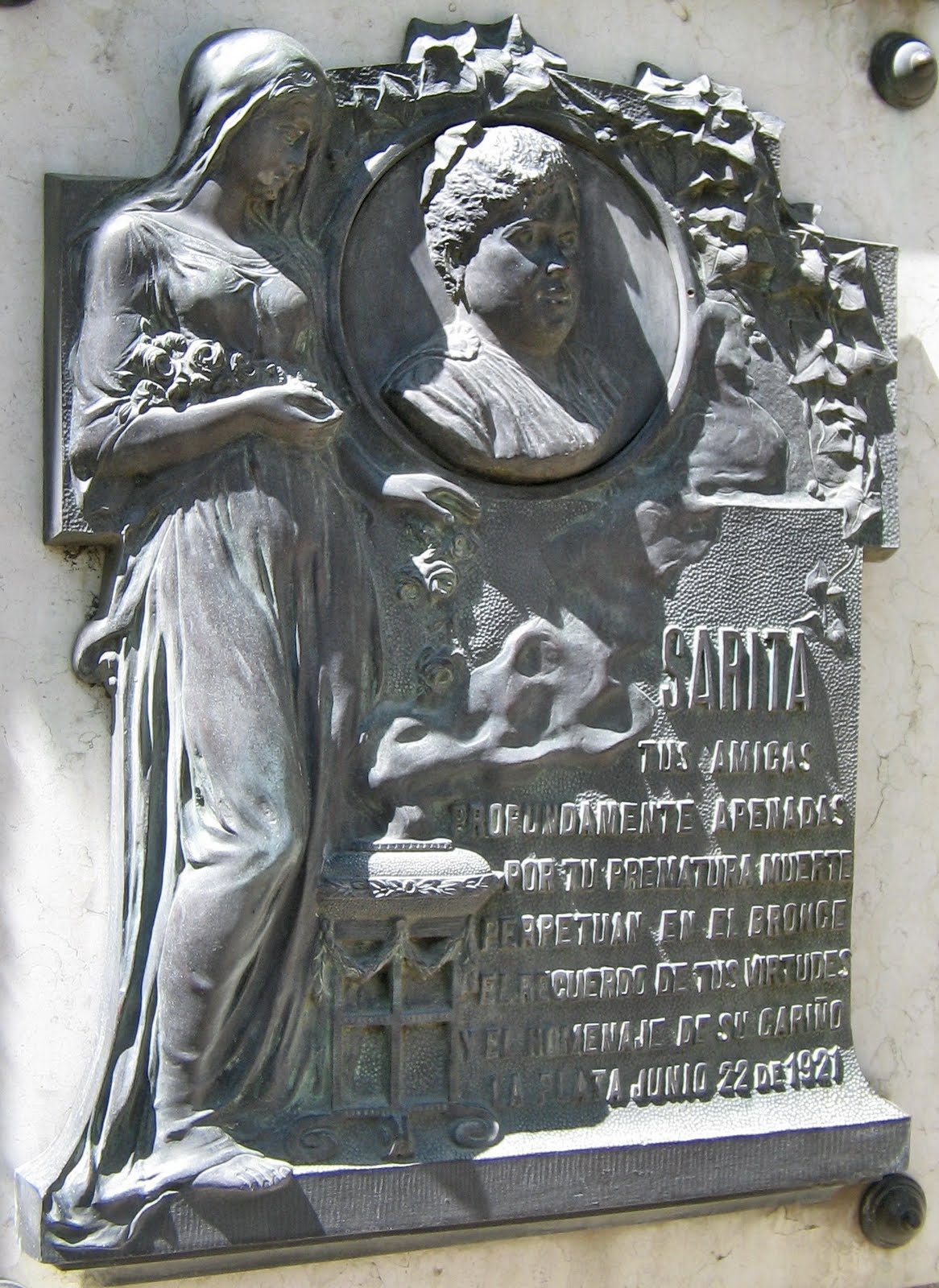 Misterios de la Ciudad de La Plata: El caso Platero en el cementerio