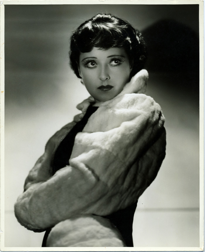 Kiss My Review: Supernatural - 1933