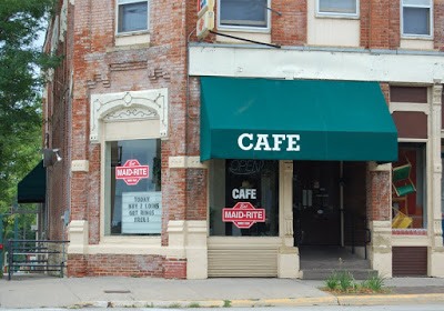 The Iowa Housewife: Maid Rites