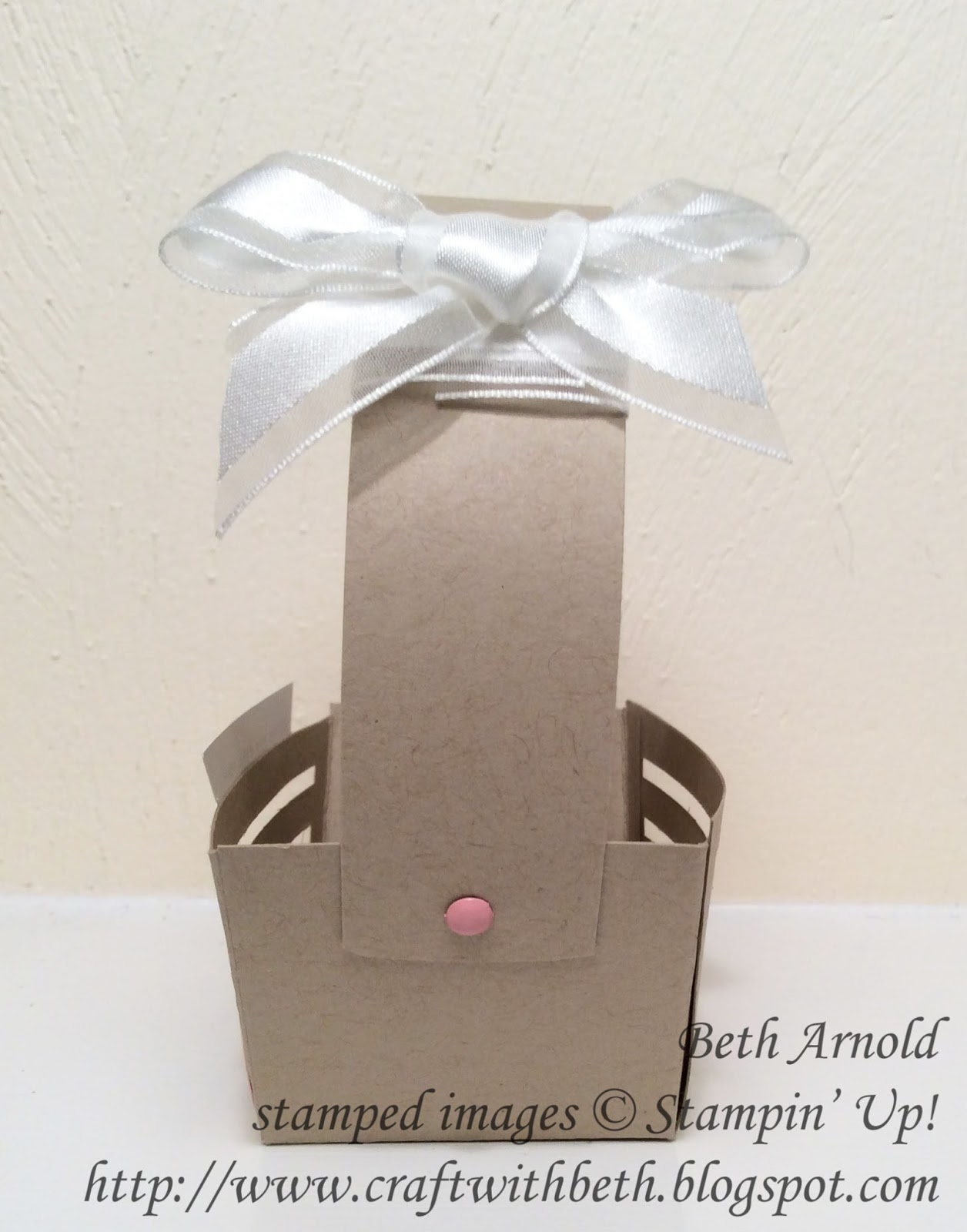 Craft with Beth: Create Your Own Easter Basket with the Window Box Thinlits