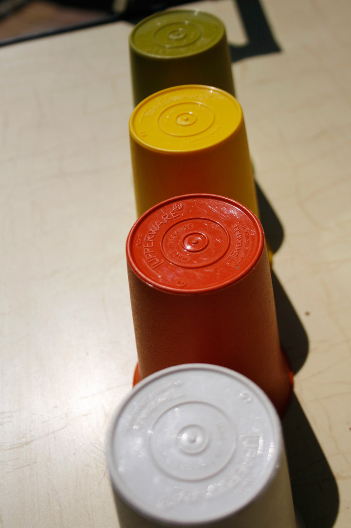 La puce au grenier - décoration vintage: Gobelets Tupperware vintage