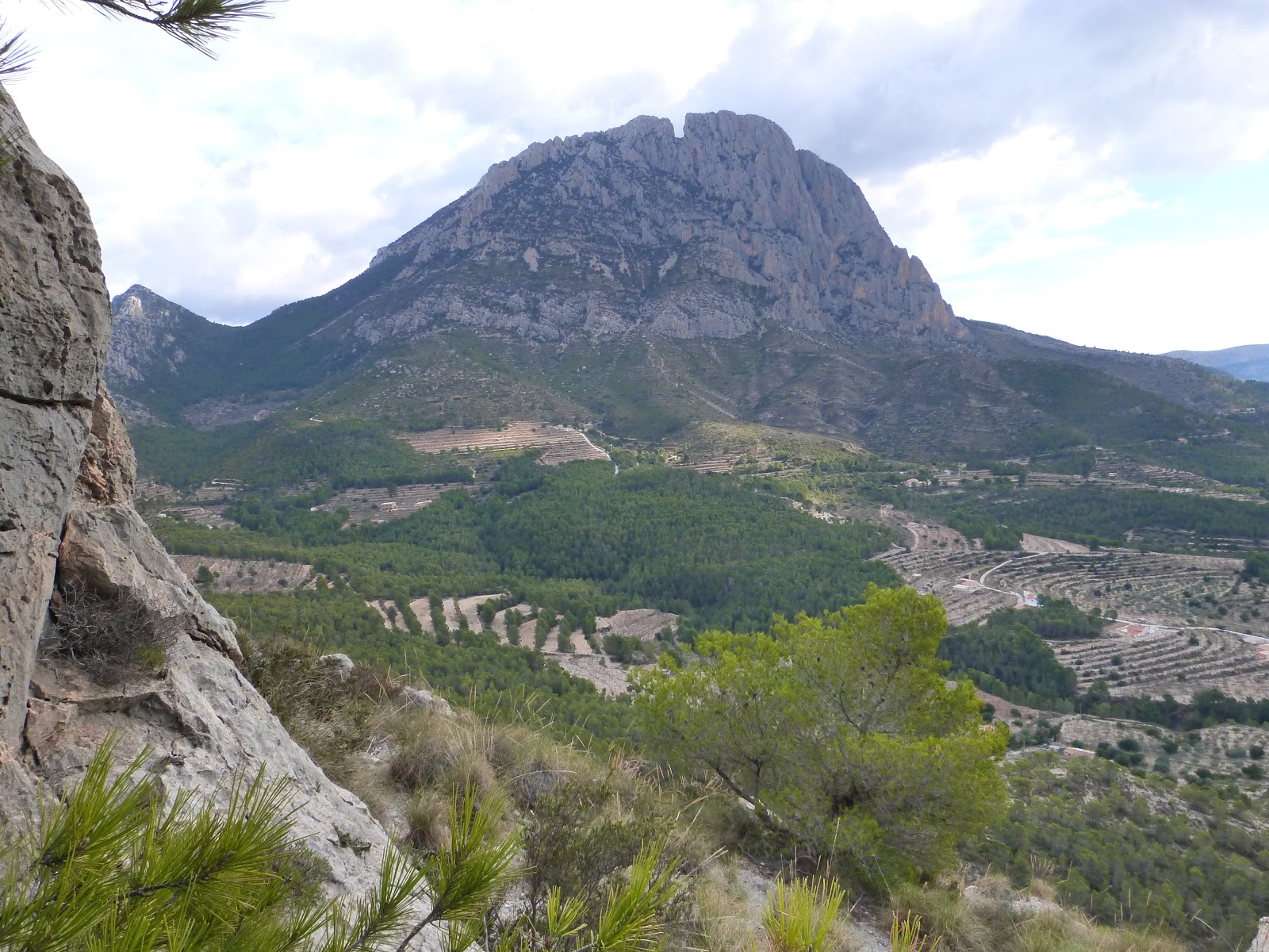 Cerca de las Estrellas: ELS CASTELLETS POR EL PAS DE LÓPEZ