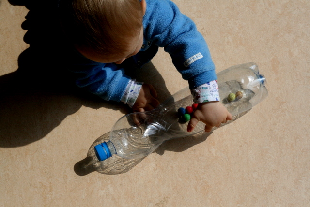 k v . b a r n: plastic-bottle-marble-rattle
