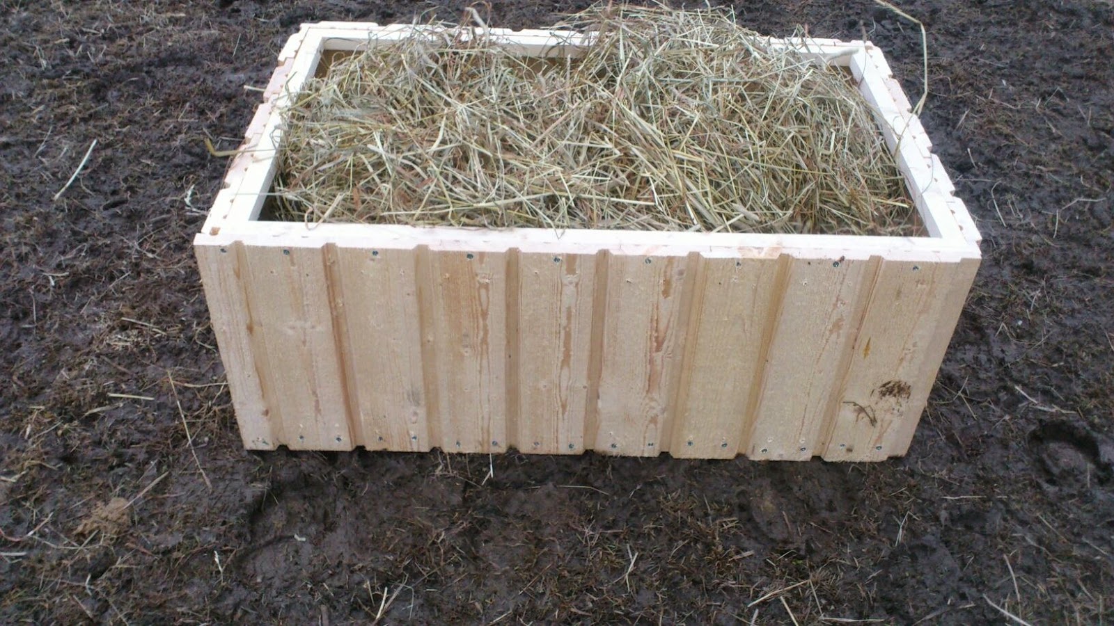 Isolerad vattenhink häst - Vikvägg