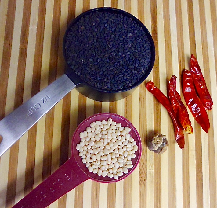 SASI'S KITCHEN: Ellu podi