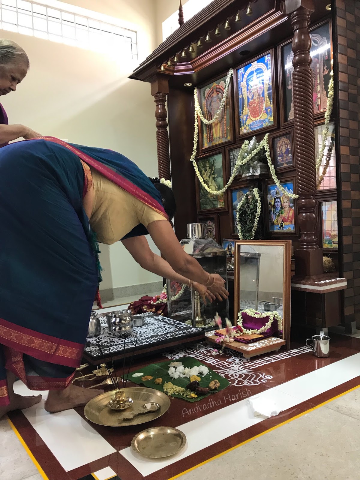 Sumangali prarthanai / Pondukkal idal / Mangali pondugal