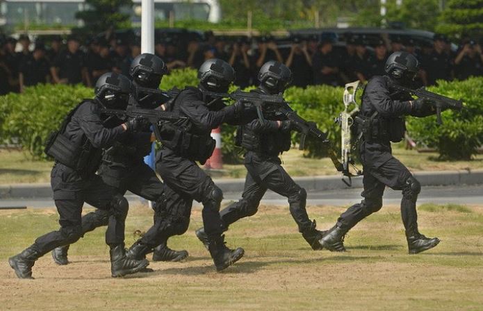 China Defense Blog: CS/LS7 9×19mm parabellum submachine gun in service ...