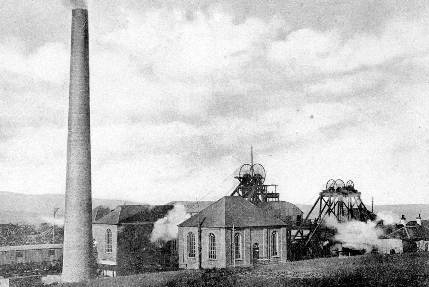 Tour Scotland: Old Travel Blog Photograph Houldsworth Colliery Patna ...