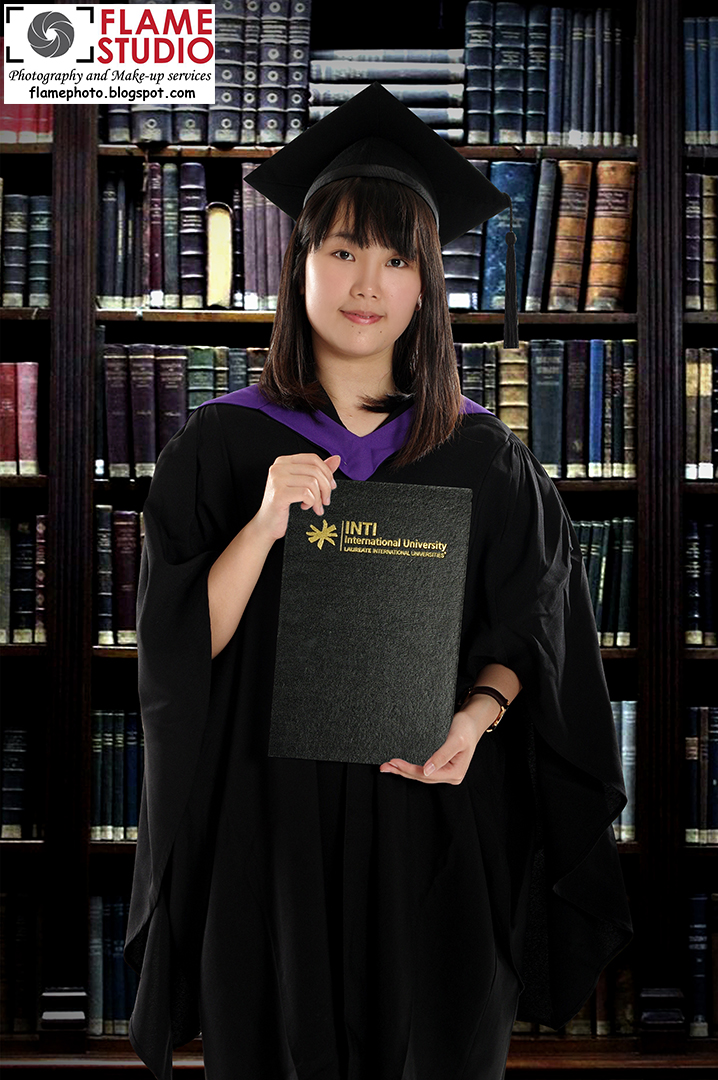 Flame Graduation Photography Studio: Graduation Convocation Family ...