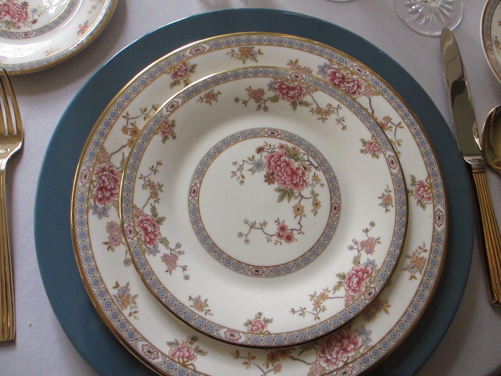 Table for One: Royal Doulton Canton Table for One