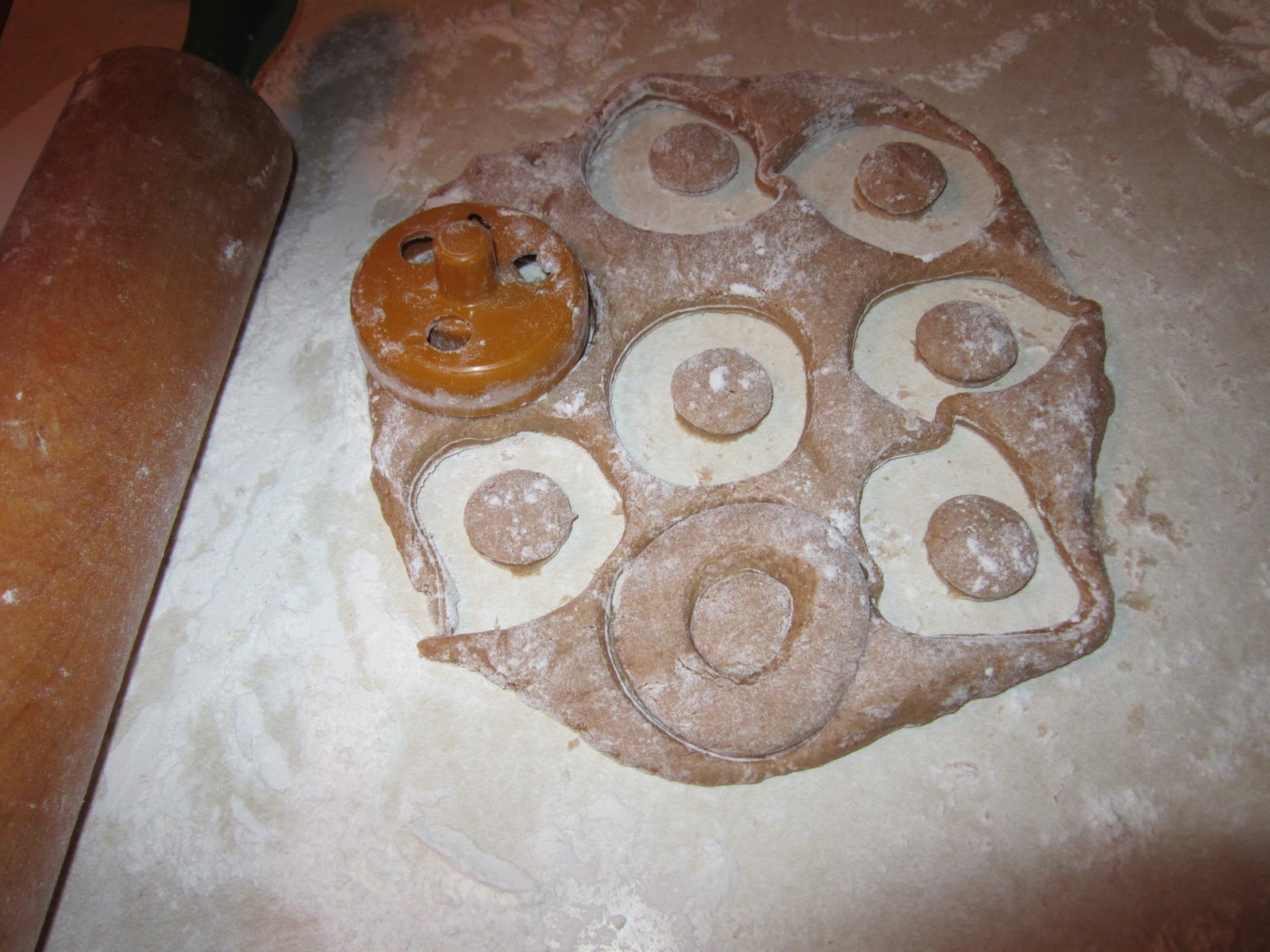 State Fair Challenge: Test Kitchen Thursday - Applesauce Doughnuts