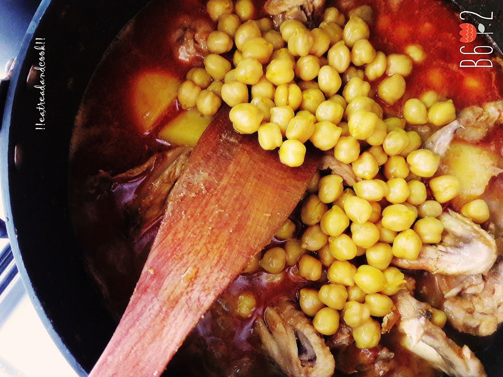 Murgh Chole / Chicken Curry with Chickpeas