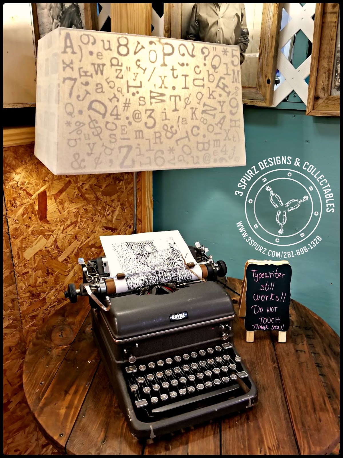 3 Spurz DandC Repurposed /Refurbished Creations!!: Typewriter lamps