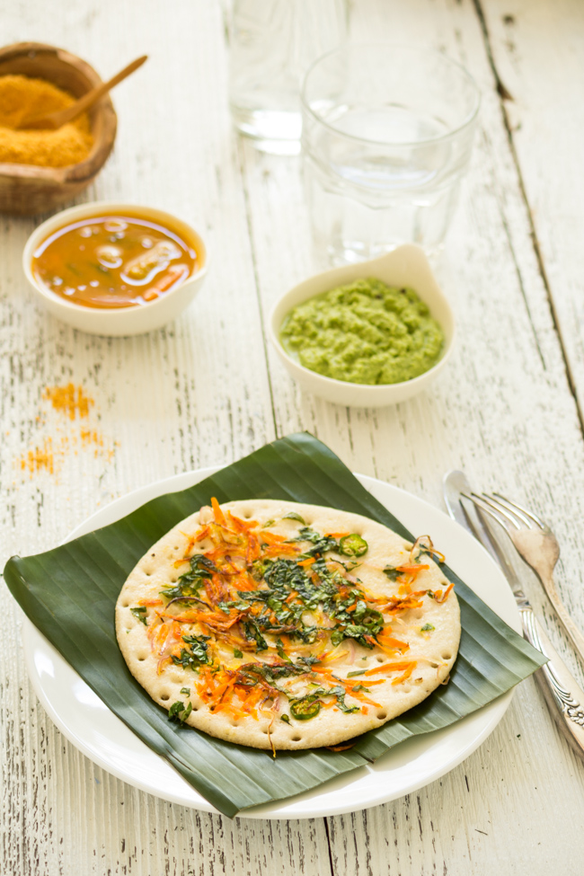 brown rice & oats utappam - A Bit Wholesomely