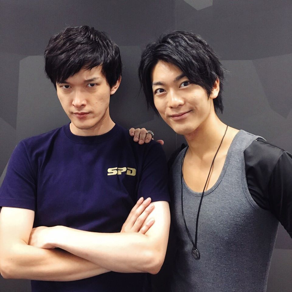 Keisuke Minami Hangs Out With Super Sentai Cast Members Last Decade