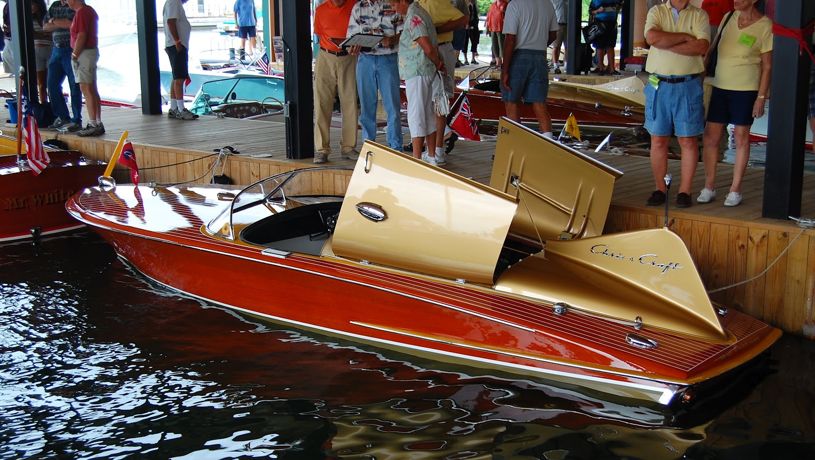 Model Boat Building: Just What Are Antique & Classic Boats???