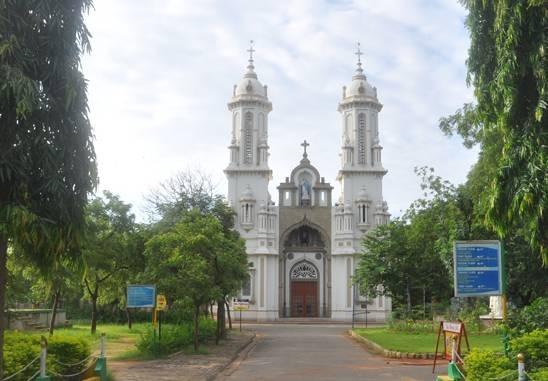 Tamilnadu Tourism: St. Xaviers' Cathedral Church, Palayamkottai ...