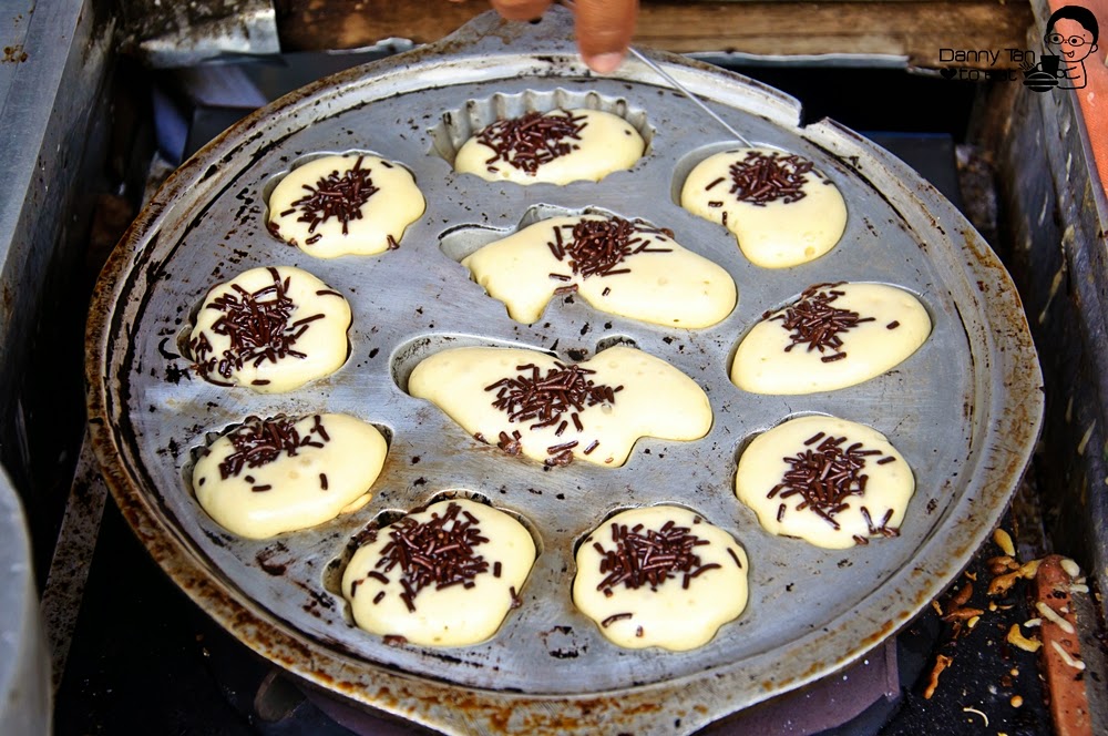 Kue Cubit and Kue Laba-Laba ~ DANNY LOVE TO EAT