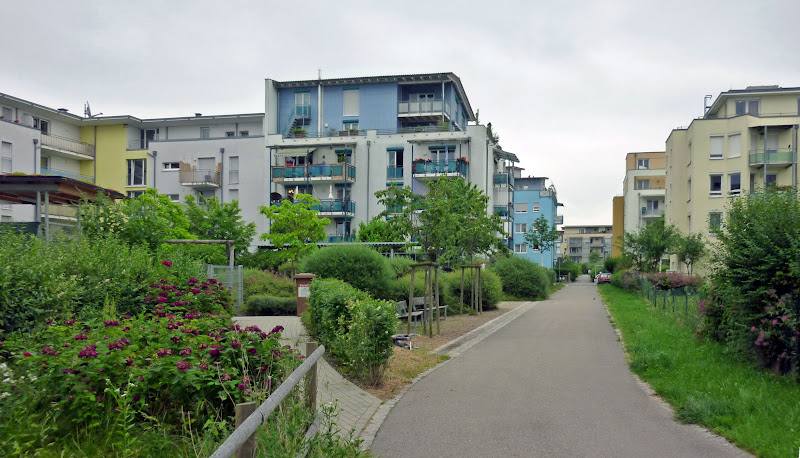 Urban Research: The new district of Freiburg-Rieselfeld: a case study ...