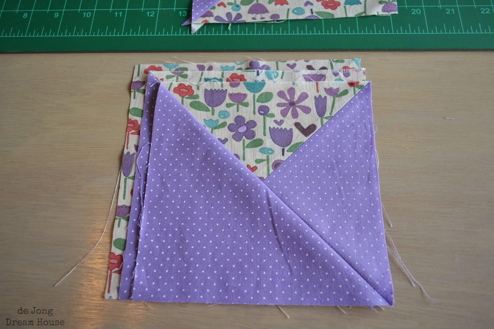 de Jong Dream House: Quilt #6: Molly's Monogram Quilt