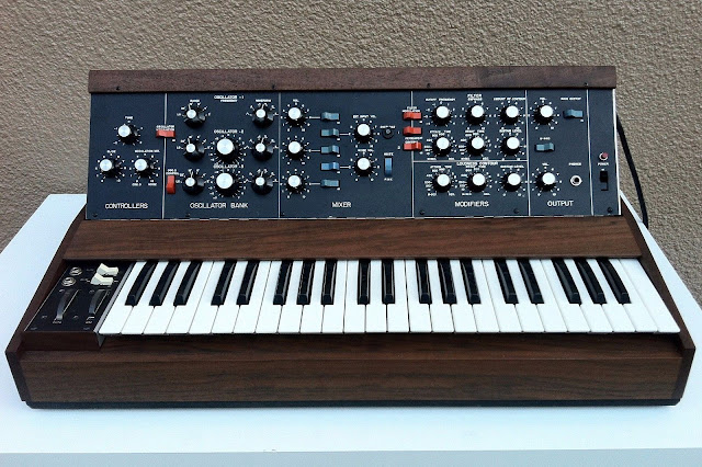 MATRIXSYNTH: Rebuilt Minimoog Model D