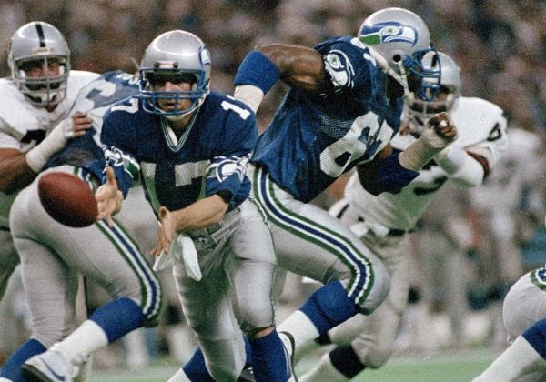 THE WESTERN FRONT: Why the Seahawks Changed Uniforms this Season