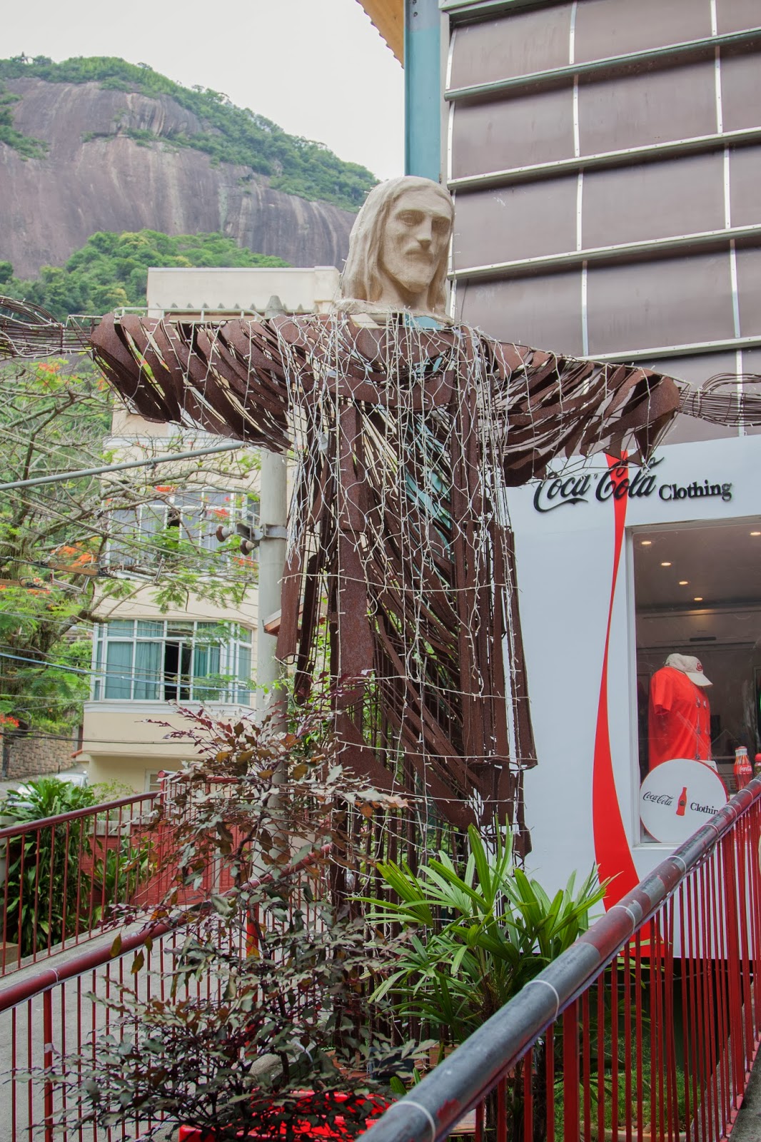 The Gill Family: Christ the Redeemer