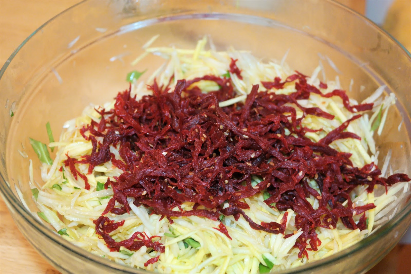Goi Du Du Kho Bo (Vietnamese Green Papaya and Beef Jerky Salad)