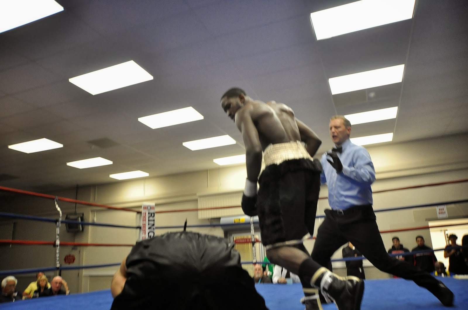 Boxing Along The Beltway: Nicholson Stops Lama in :57!