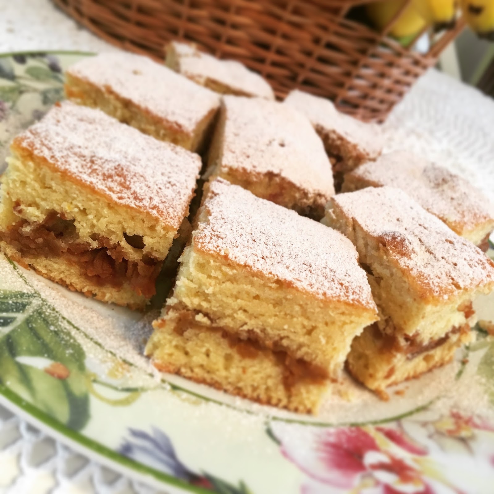 Prajitura cu mar si scortisoara