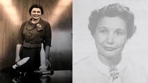 A los 96 años de edad, llevando su "primer vestido tradicional Cherokee ...