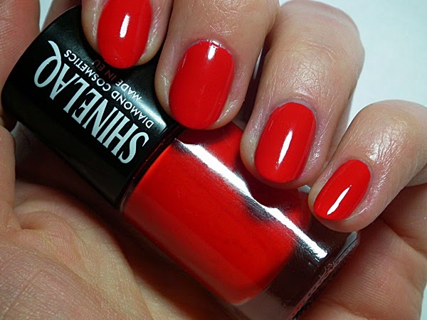 Kosmetyczne Remedium: Diamond Cosmetics Shinelaq Intense Red 027 klasyk ...