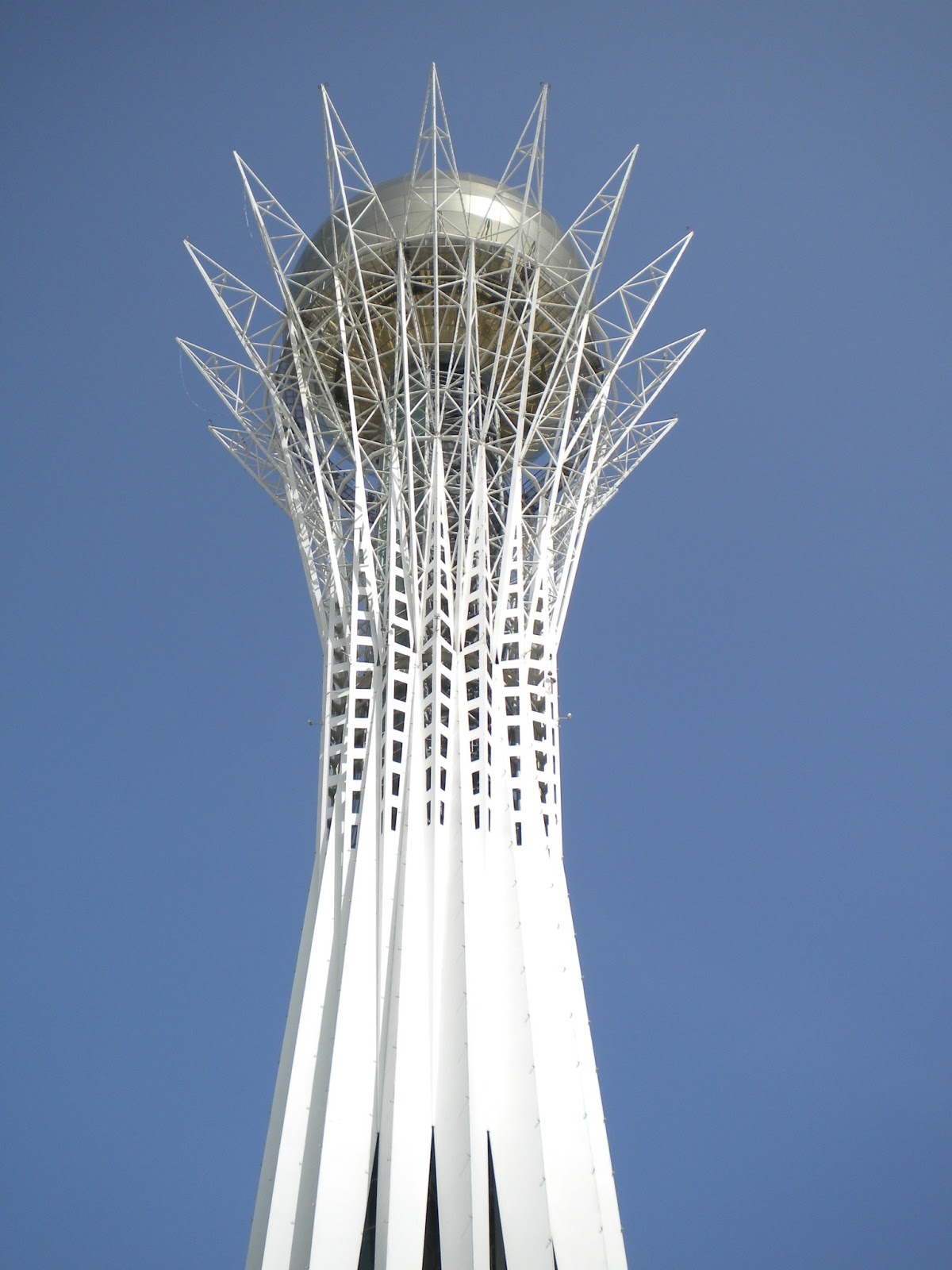 Ersatz Expat: Celebrating Nauruz at the Baiterek and Pyramid in Astana