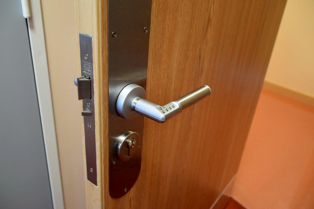 The Door Industry Journal: Assa Abloy UK Allow Boarding Students Access