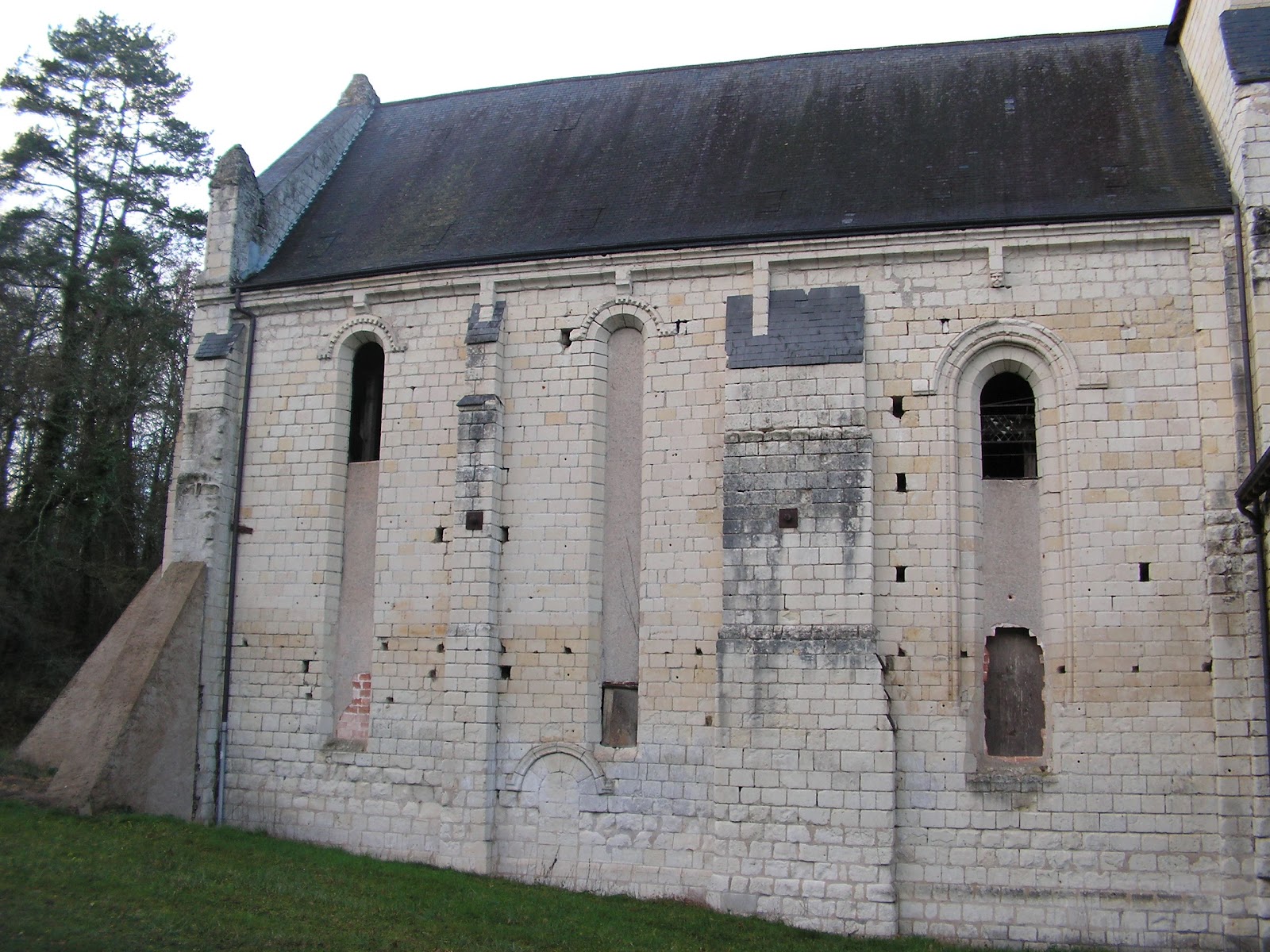 .: Notre Dame de Rigny, une renaissance en suspend...