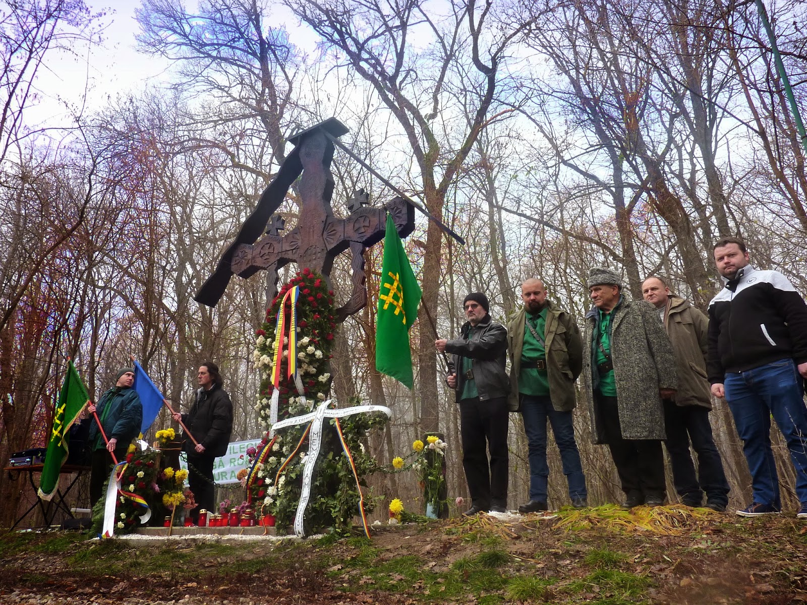 Serban Suru: decembrie 2013