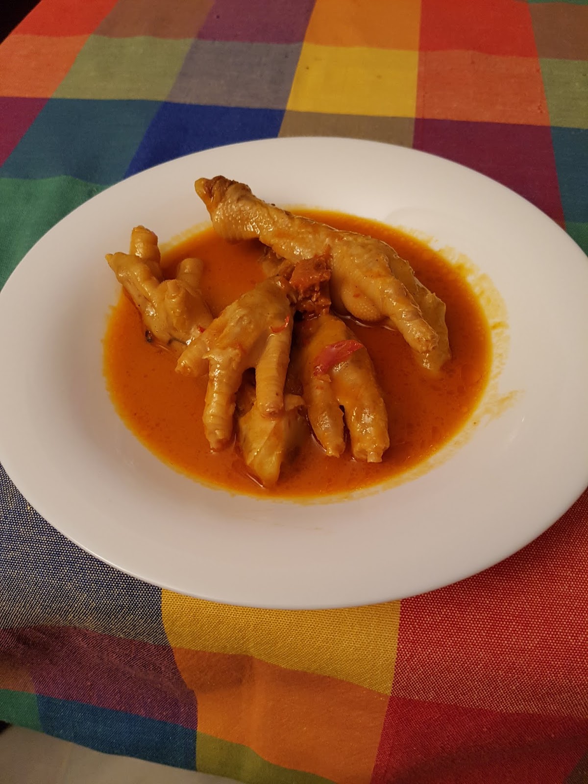 De Jaén a Granada: Patas de Pollo en salsa