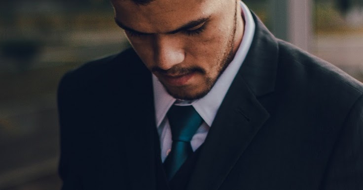 "Be pitchforked into" nghĩa là gì?