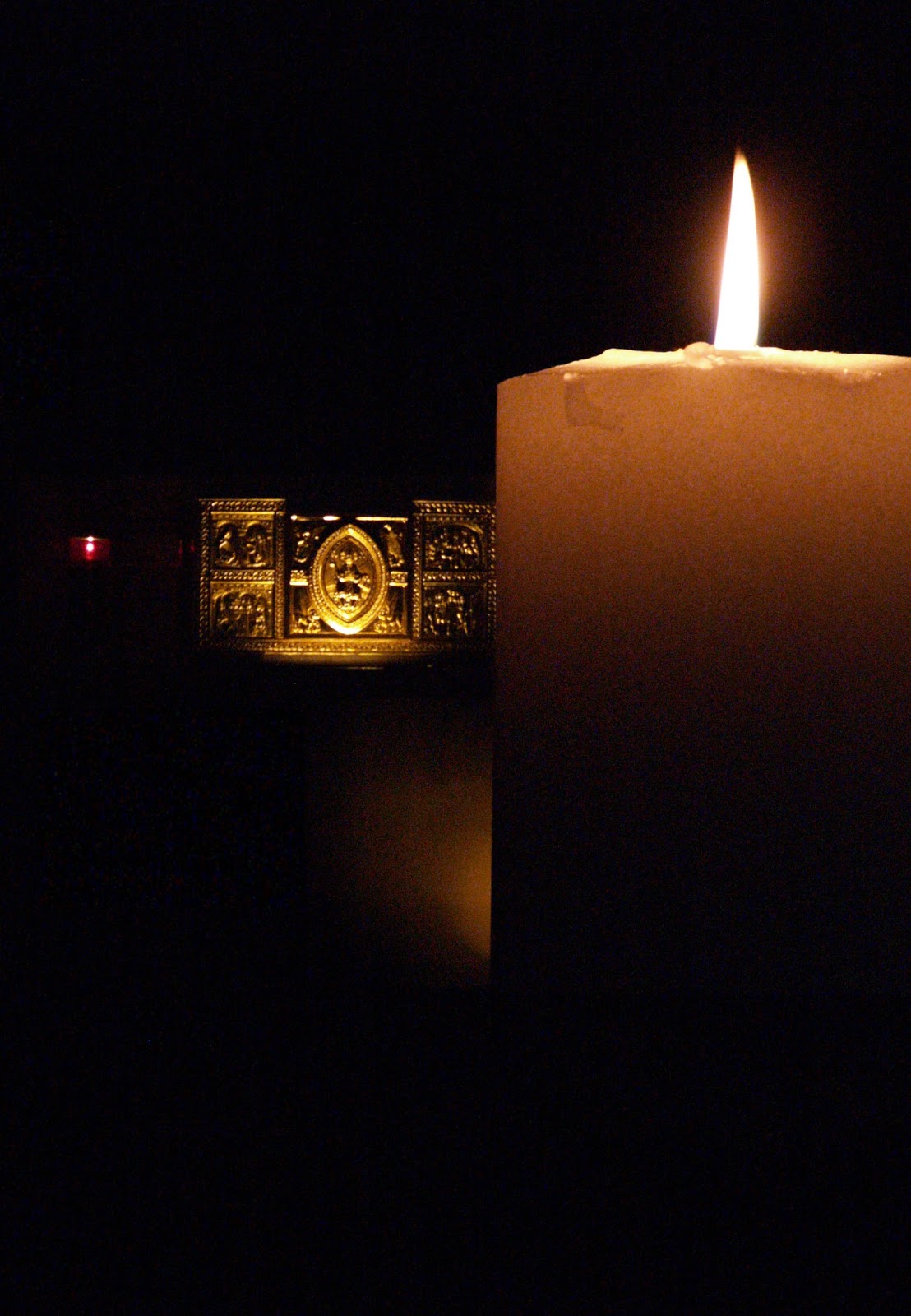 Bigues dehors: Cierge et lumière