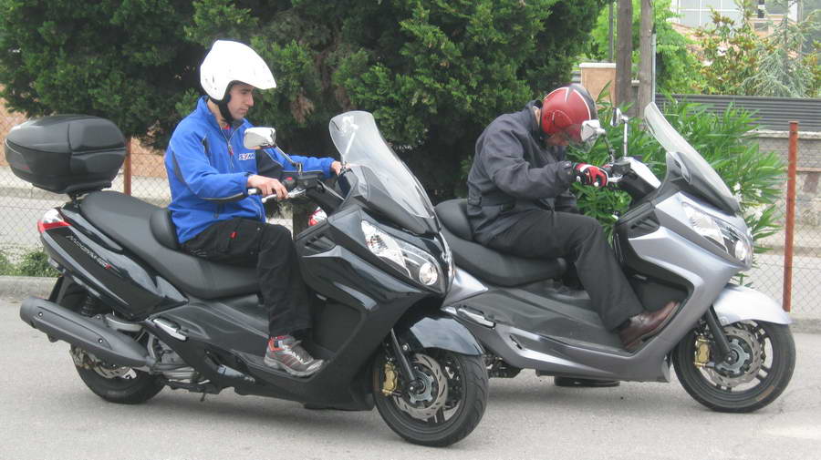 A SYM do Espanhol Careca: Sym MAXSYM 400i- test drive em Espanha