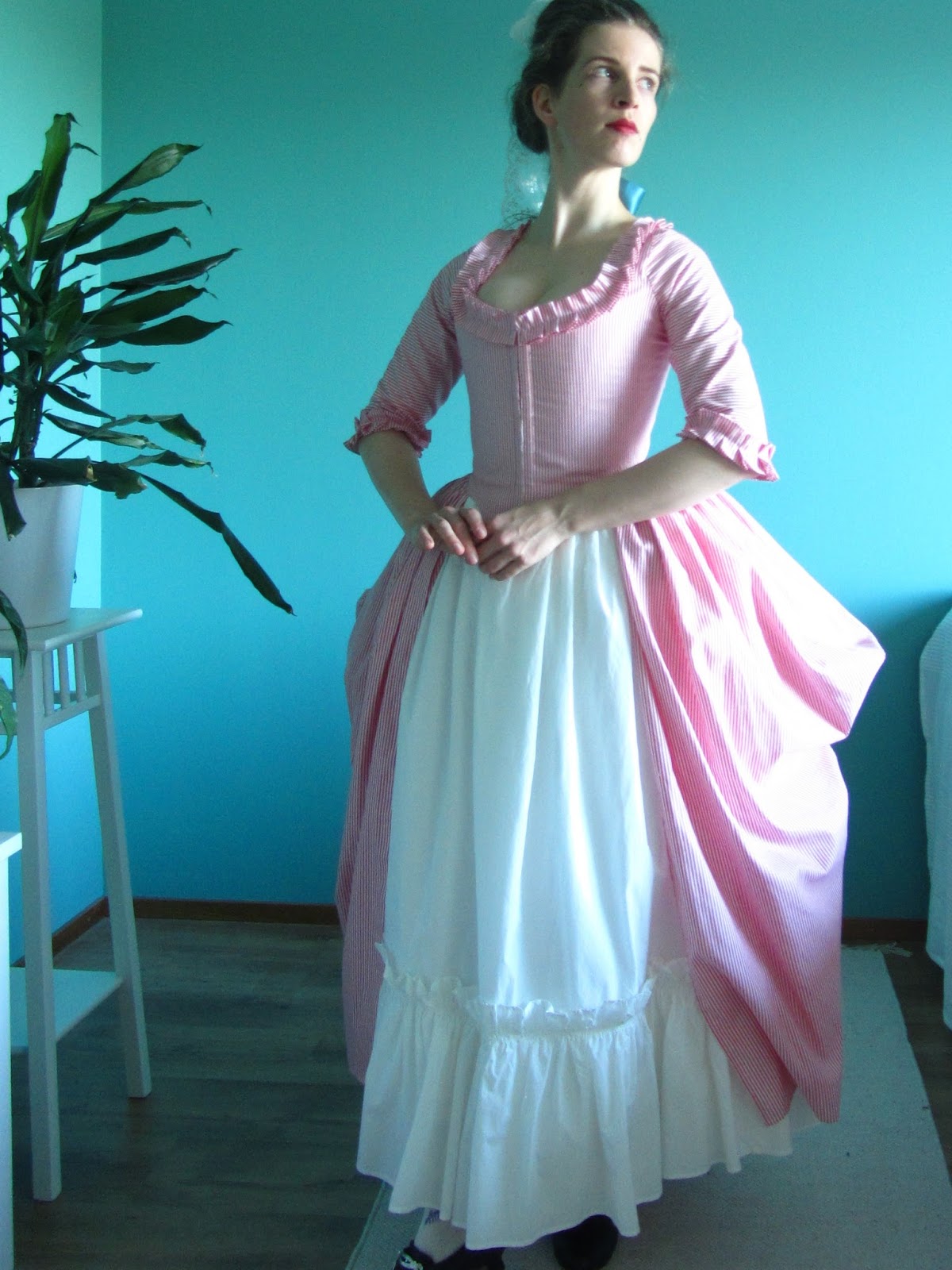 The Shadow of My Hand: For sale - 18th century robe a l'anglaise