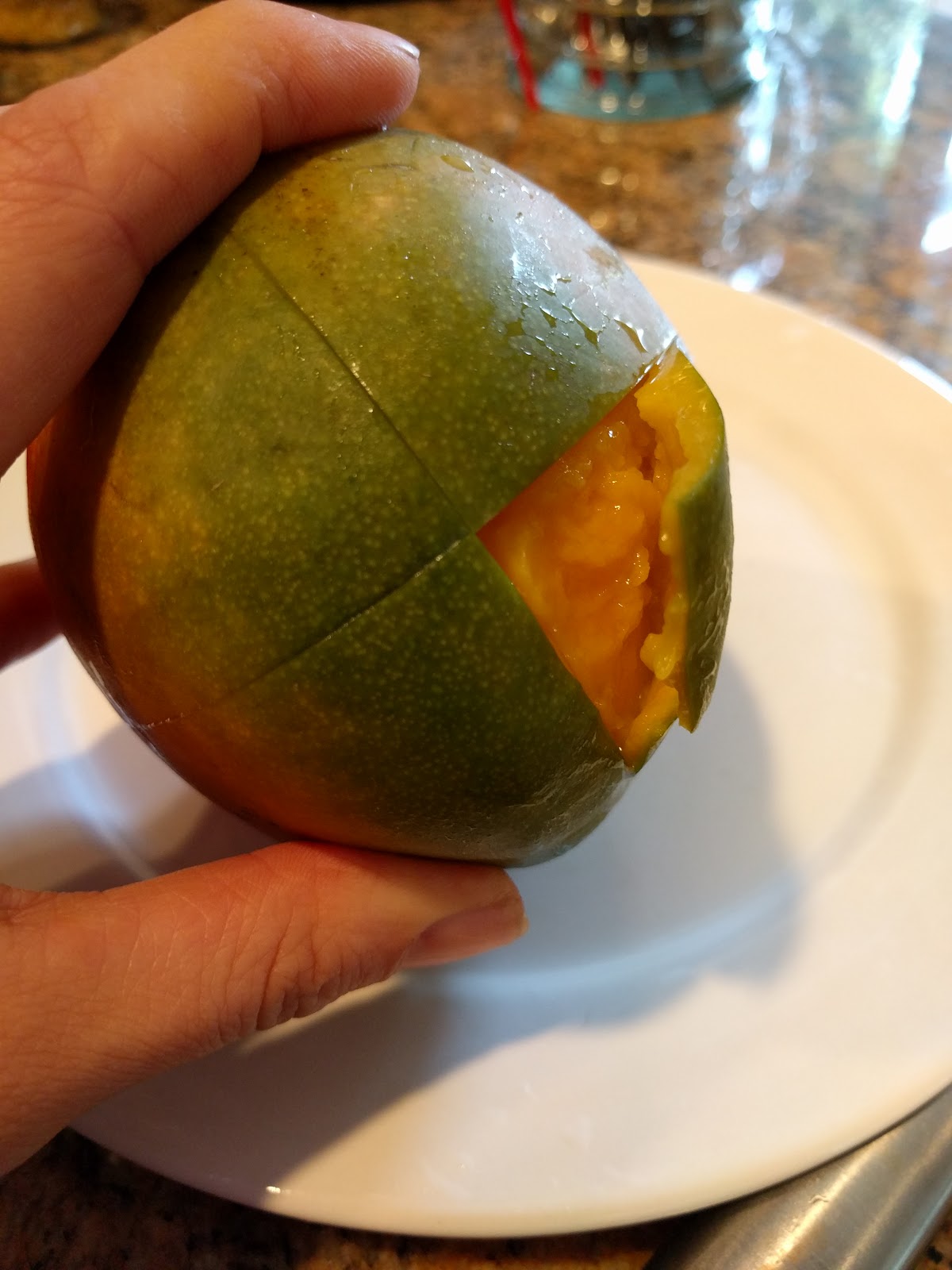 How To Peel A Mango - A Life Unprocessed