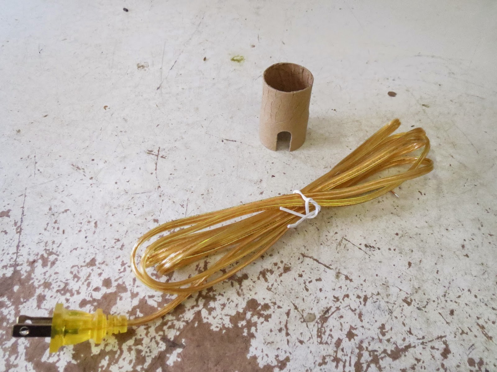 Lamp Parts and Repair | Lamp Doctor: Older Table Lamp with Old Wire and ...