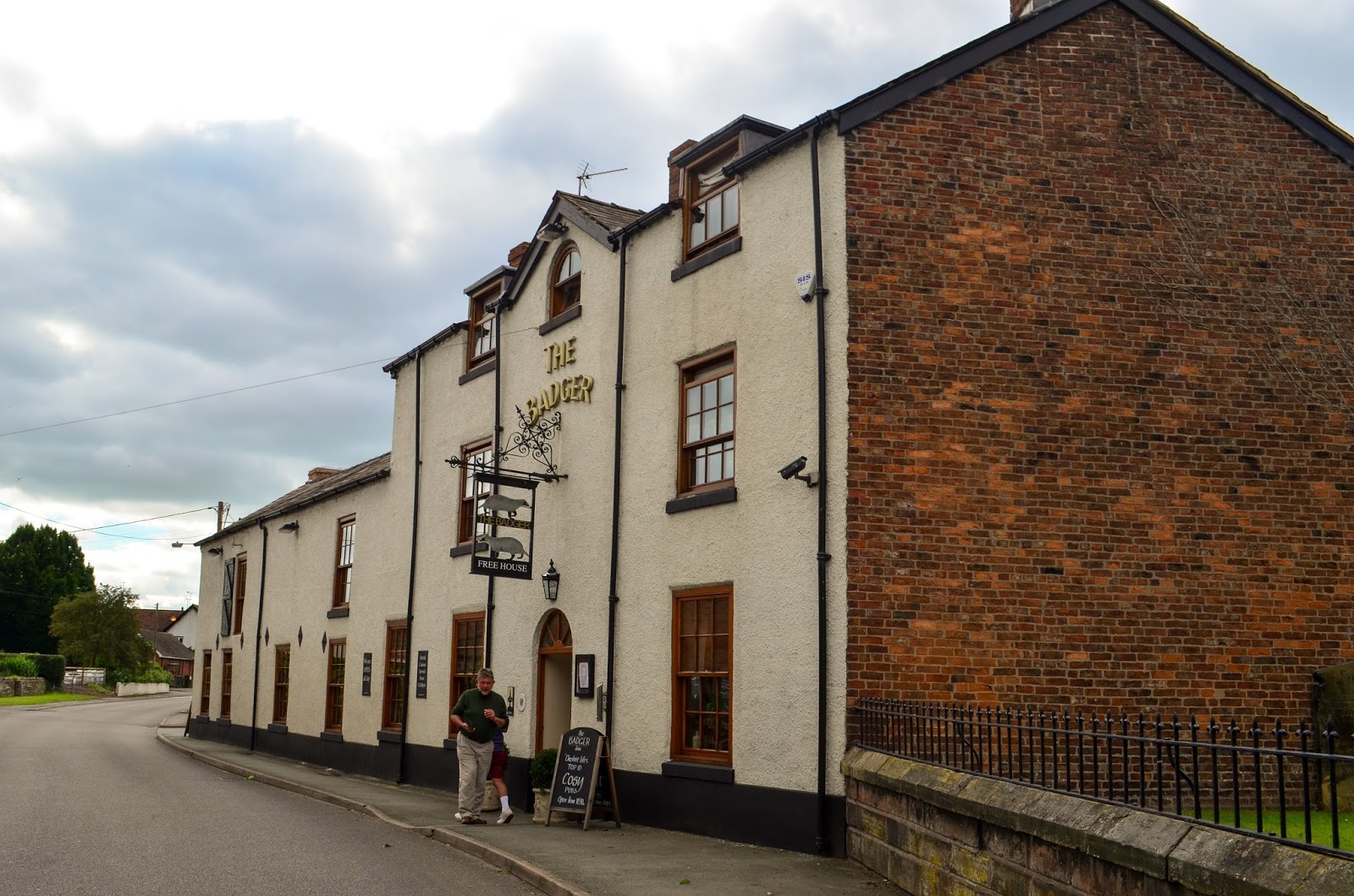 Pubs: Then & Now: #221 The Badger Inn, Church Minshull, Cheshire : 1987 ...