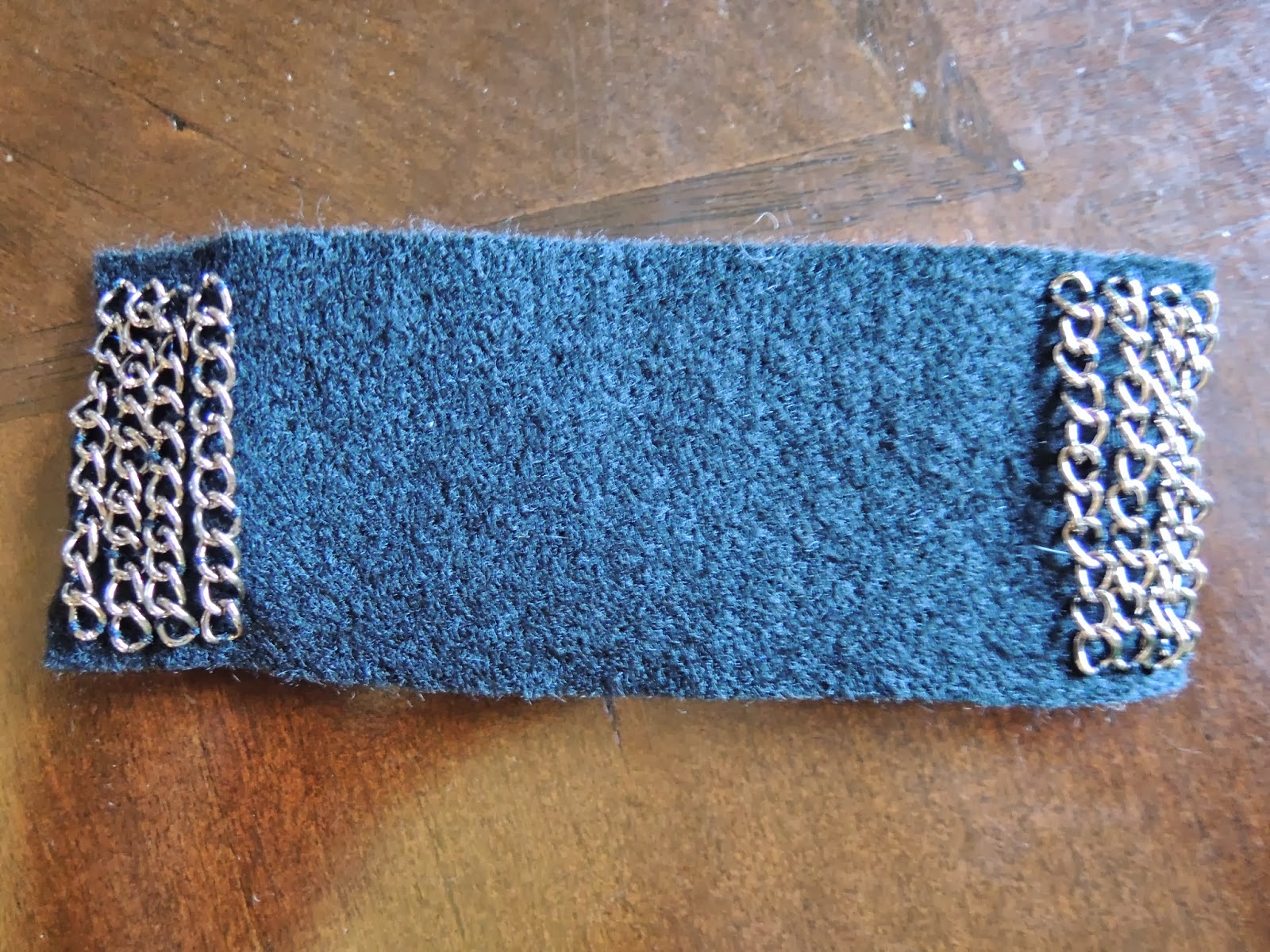 Holly Goes Lightly: DIY Epaulets
