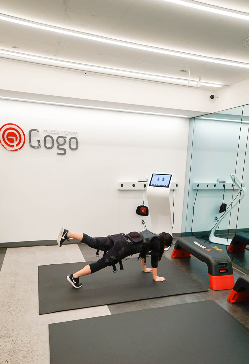 Everything You Need to Know About EMS Training (Electrical Muscle ...