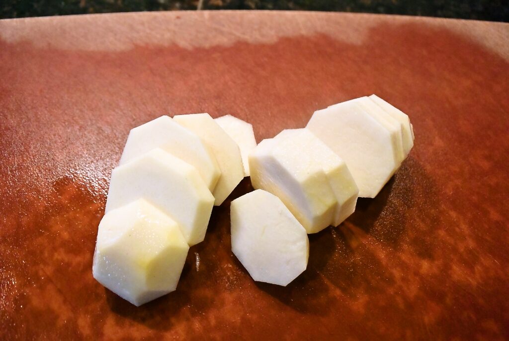 Recipes for Tom: Satoimo to shungiku, age no tonyu misoshiru / soy milk ...